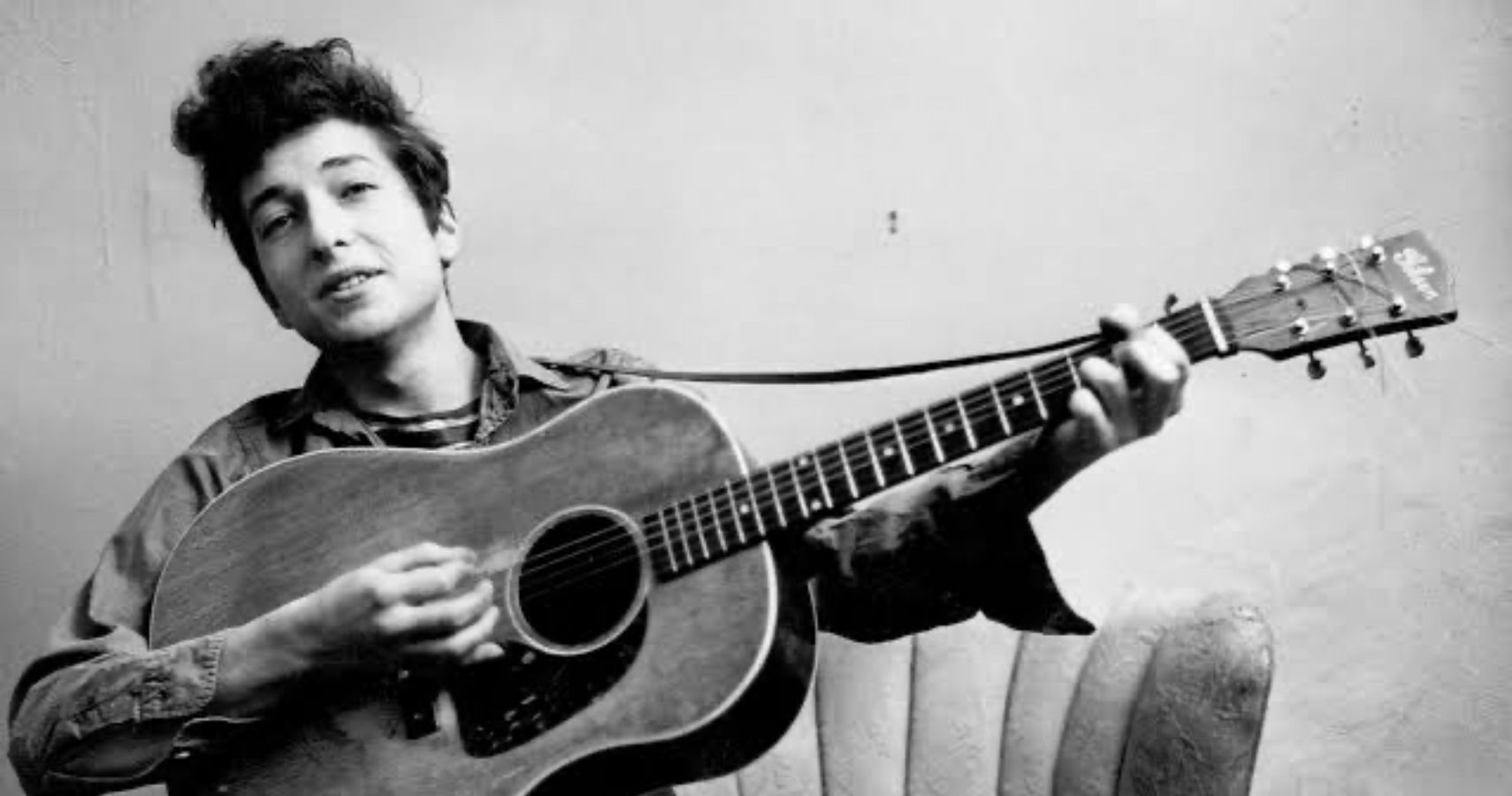Bob Dylan’s ‘Desolation Row’ Handwritten Lyrics Are Being Sold for $425,000
